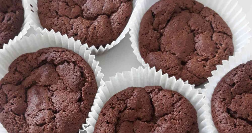 Fallen Chocolate Souffle Mini Cakes | Punchfork