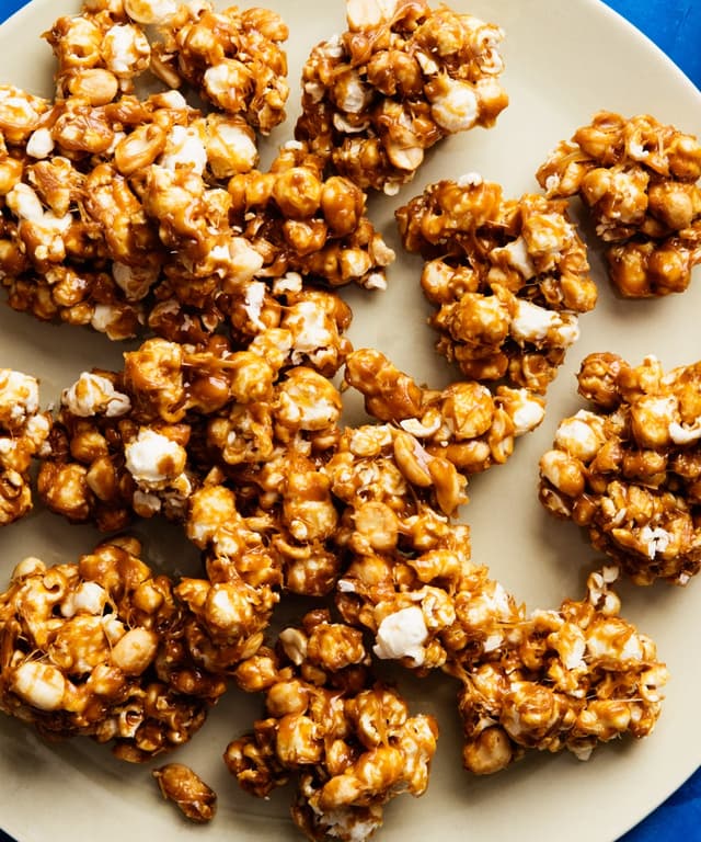 Caramel Corn Clusters | Punchfork