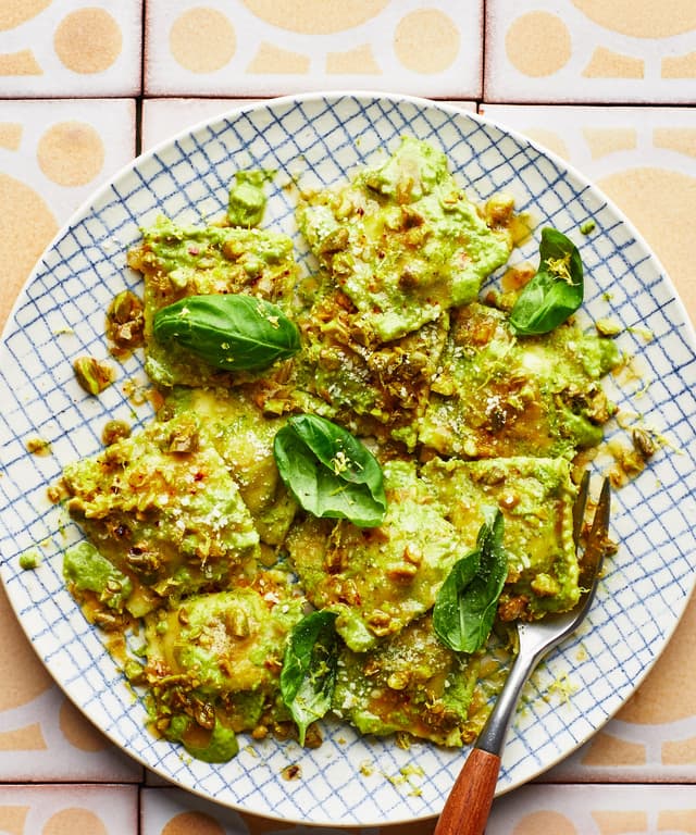 Weeknight-Fancy Ravioli with Creamy Peas | Punchfork