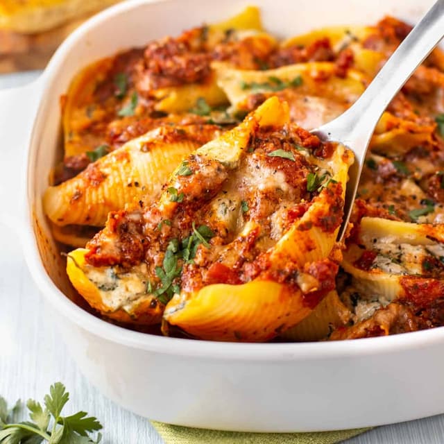 Spinach and Ricotta Stuffed Pasta Shells | Punchfork