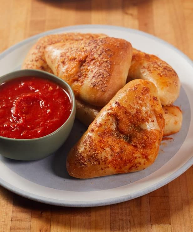 Cheesy Chicken Pizza Pockets | Punchfork