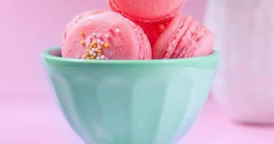 Double Raspberry Macarons | Punchfork