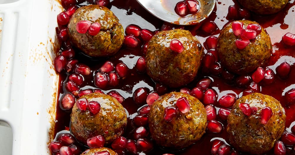 Pistachio and Pomegranate Meatballs (Kufteh-Ye Pesteh-O Anar) | Punchfork