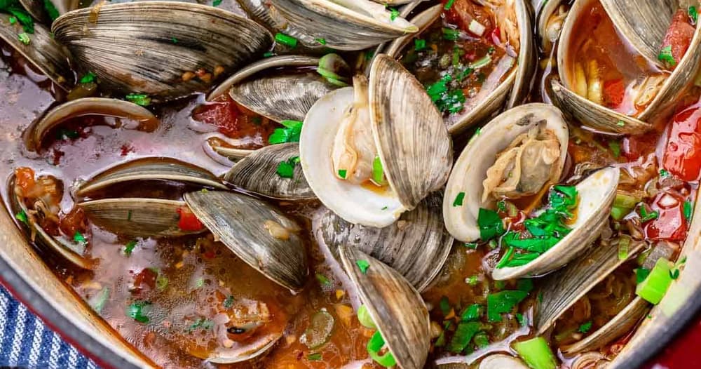 Mediterranean-Style Steamed Clams | Punchfork