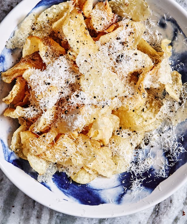 Cacio e Pepe Chips | Punchfork