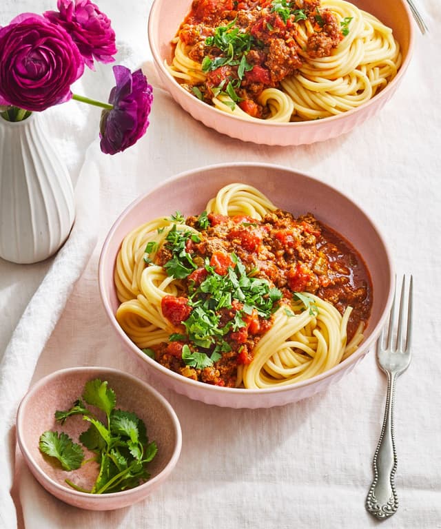 Suugo Suqaar (Pasta Sauce with Beef) | Punchfork