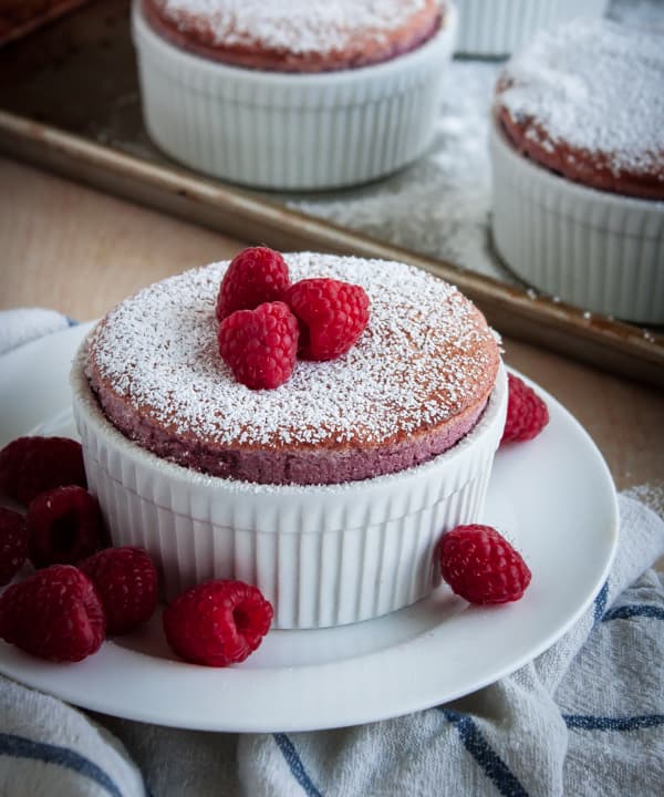 Raspberry Soufflés | Punchfork