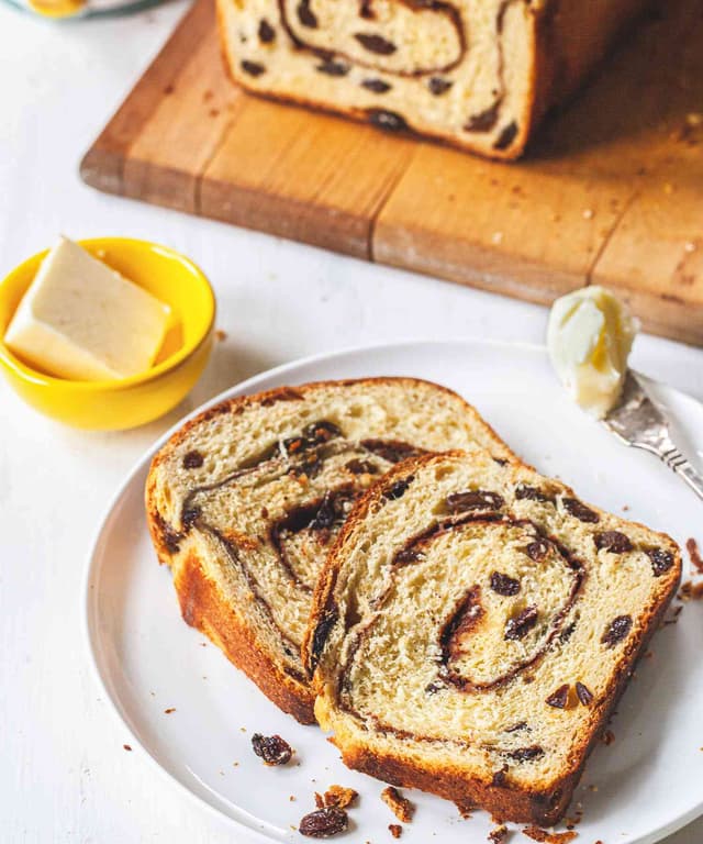 Cinnamon Swirl Raisin Bread | Punchfork
