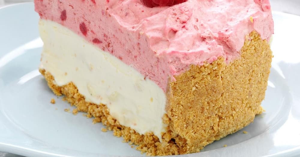 White Chocolate-Raspberry Mousse Cheesecake | Punchfork