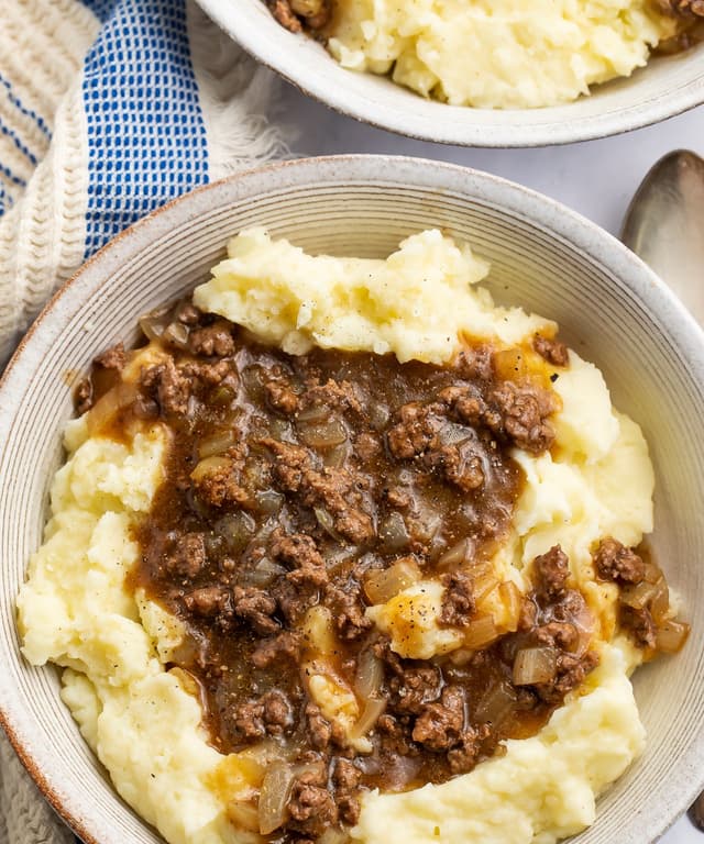 Ground Beef and Gravy Over Mashed Potatoes | Punchfork