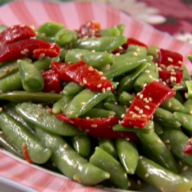 Sugar Snap Peas with Red Pepper | Punchfork