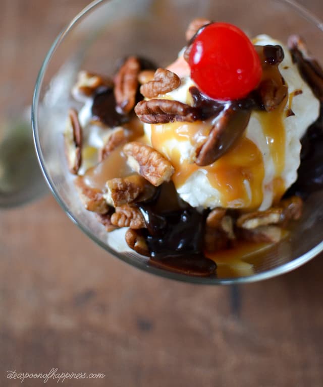 Salted Caramel Turtle Sundaes | Punchfork