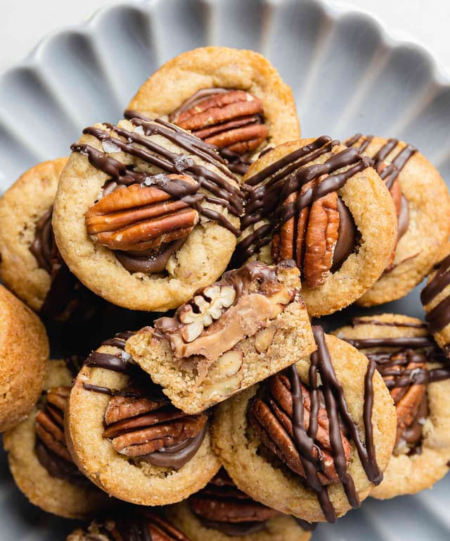 Turtle Cookie Cups | Punchfork