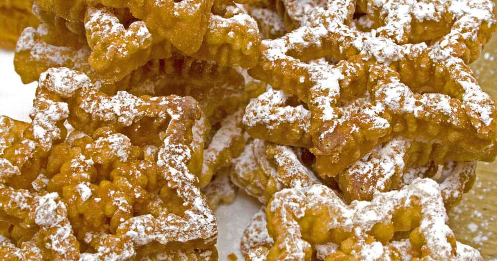 Traditional Fried Rosettes Pastry | Punchfork