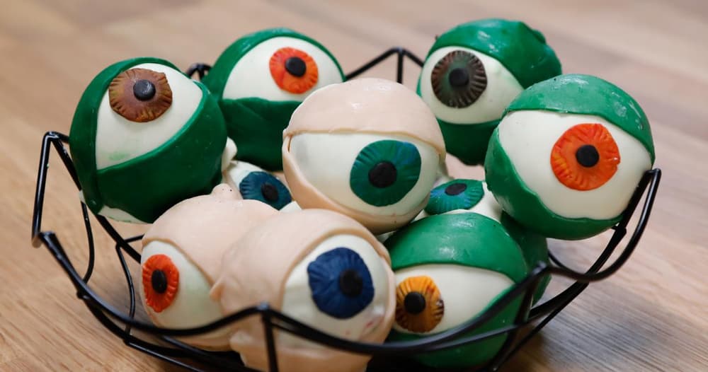 Eyeball Cake Balls | Punchfork