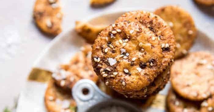 Addicting Baked Seasoned Ritz Crackers | Punchfork