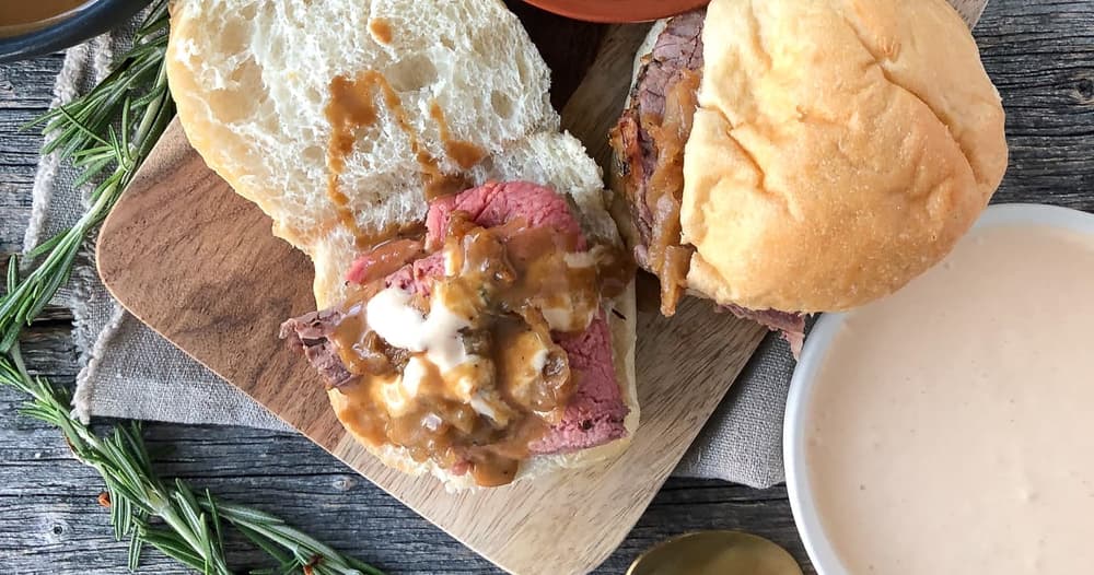 Prime Rib Sliders with Caramelized Onions and Horseradish Cream | Punchfork