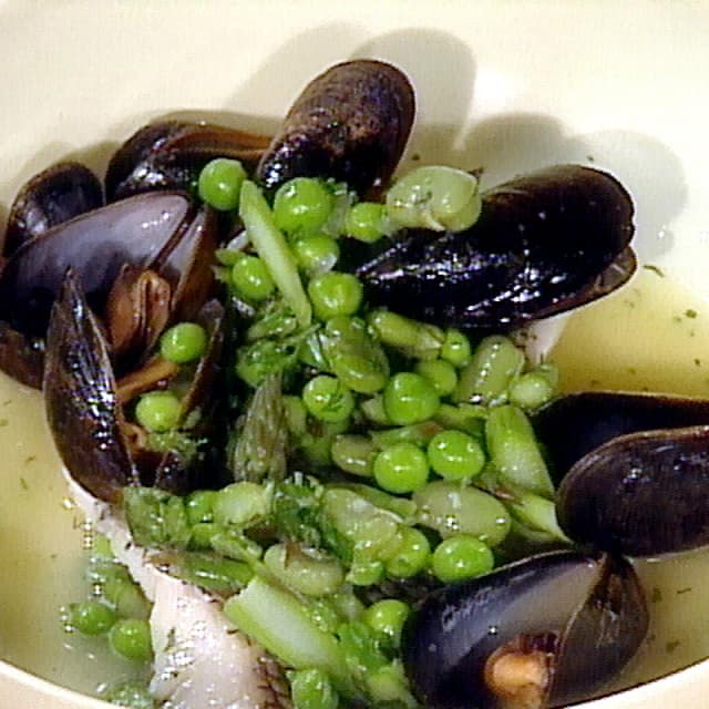 Black Sea Bass and Mussels a la Nage | Punchfork