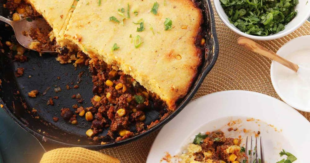 Easy Skillet Tamale Pie with Cornbread Crust | Punchfork