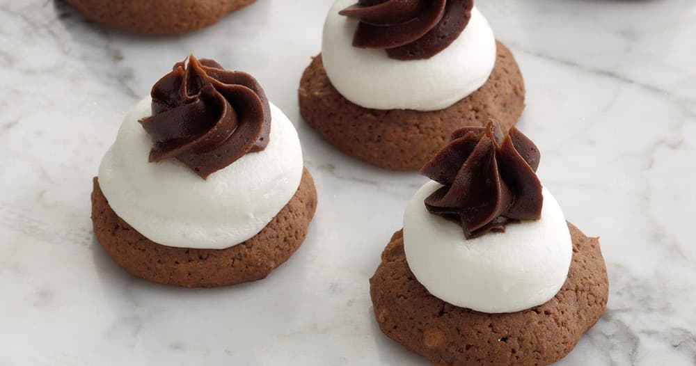 Chocolate Mallow Cookies | Punchfork