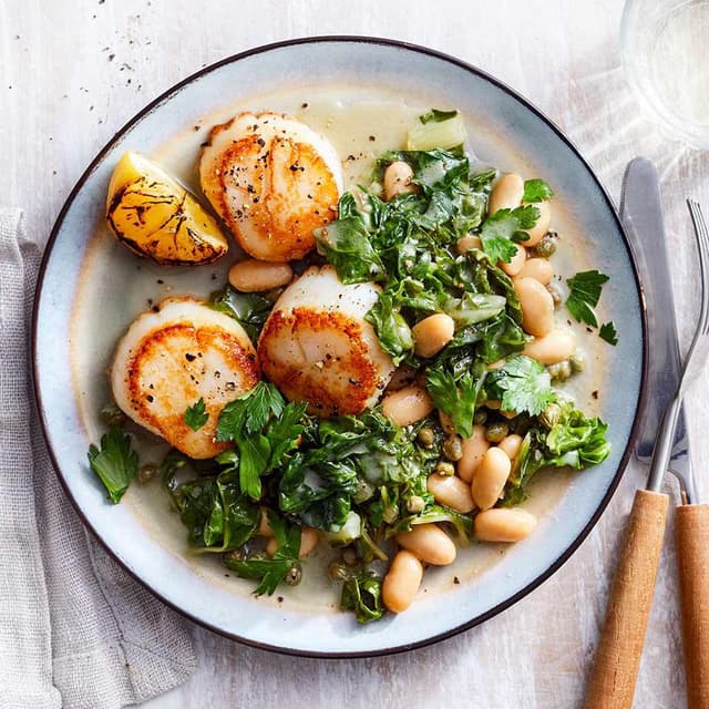 Seared Scallops with White Bean Ragu & Charred Lemon | Punchfork