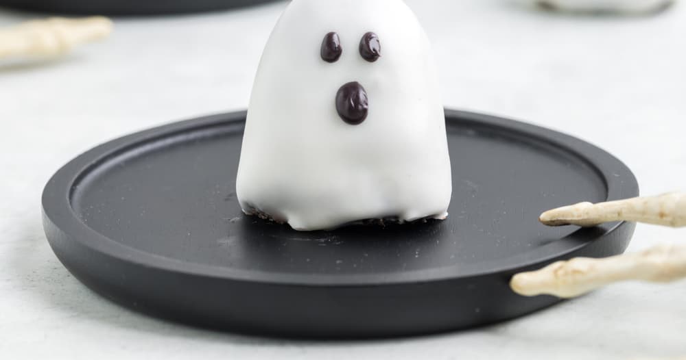 Oreo Ghost Truffles | Punchfork
