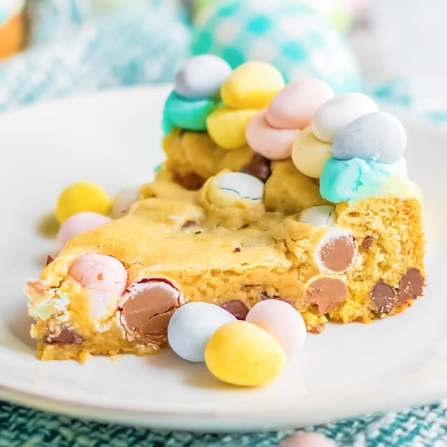 Easter Mini Egg Cookie Cake | Punchfork