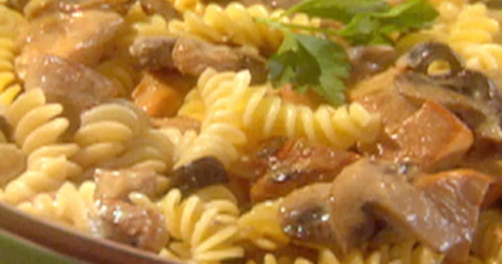 Creamy Fusilli with Mushrooms and Chicken | Punchfork