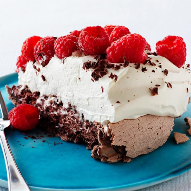 Chocolate Raspberry Pavlova | Punchfork