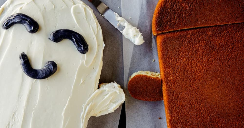 Easy Ghost Cake | Punchfork