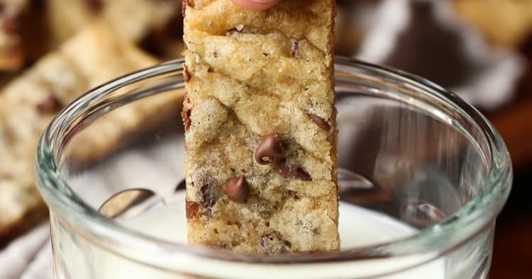 Chocolate Chip Cookie Dunkers | Punchfork