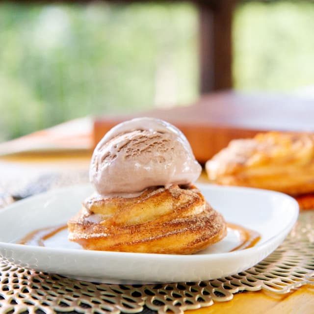 Churro Tacos with Mexican Chocolate Ice Cream | Punchfork
