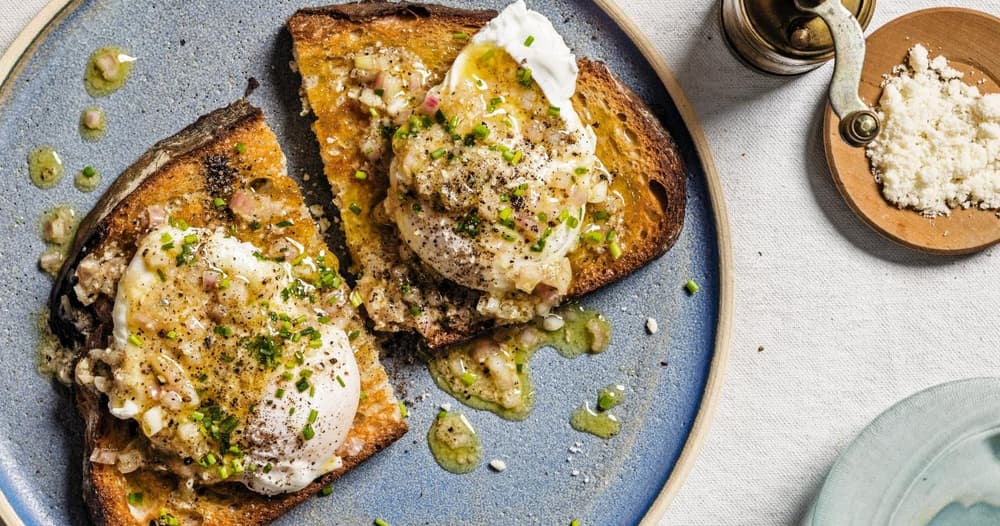 Cacio e Pepe Eggs with Olive Oil Toast | Punchfork