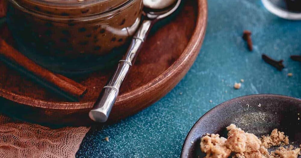 Dirty Chai Tapioca Pudding with Oatmeal Raisin Cookie Crumble | Punchfork