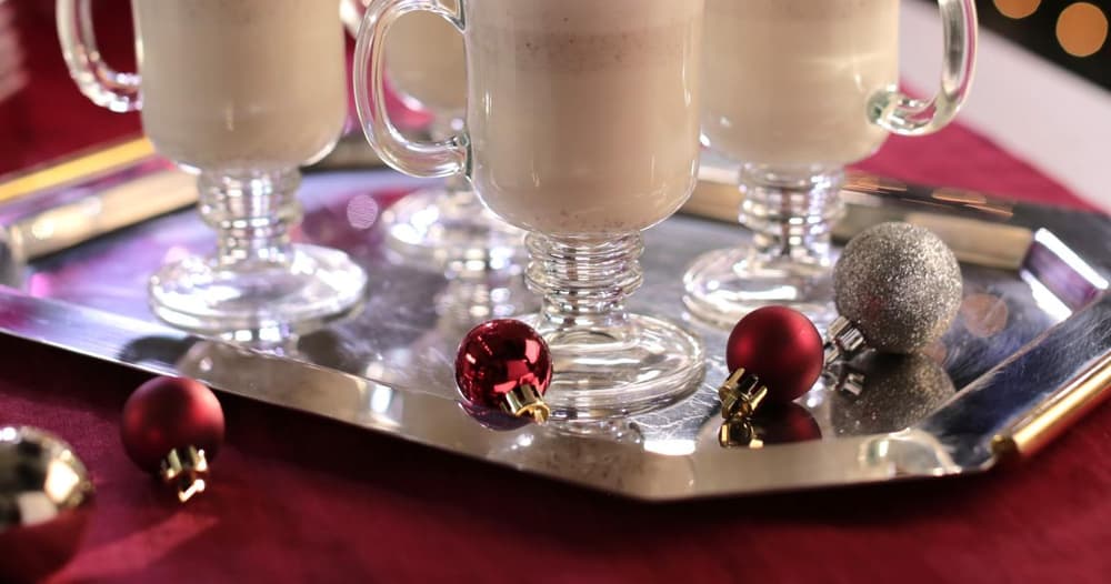 Super Fast Rum Raisin Egg Nog | Punchfork