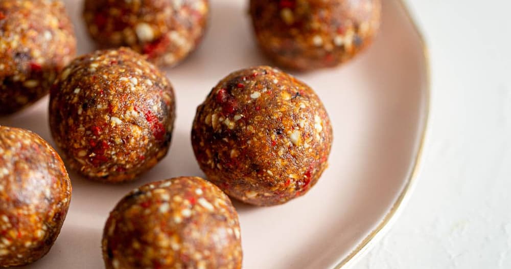 Easy Goji Berry Balls | Punchfork