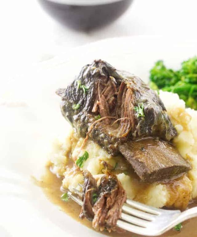 Garlic Braised Short Ribs in Red Wine | Punchfork