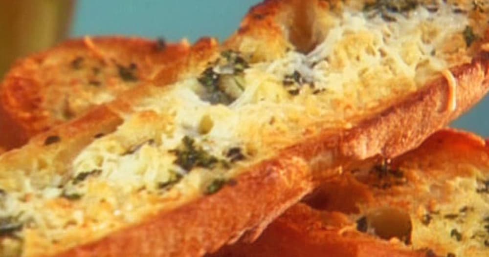 Sop-Tastic Garlic Bread | Punchfork