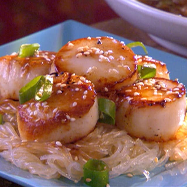 Pan Seared Scallops with Sesame Sauce and Cellophane Noodles | Punchfork