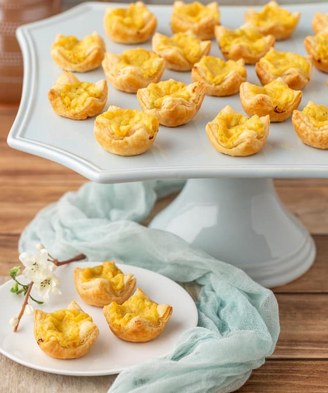 Mini Cheese Tart Appetizers with Chutney | Punchfork