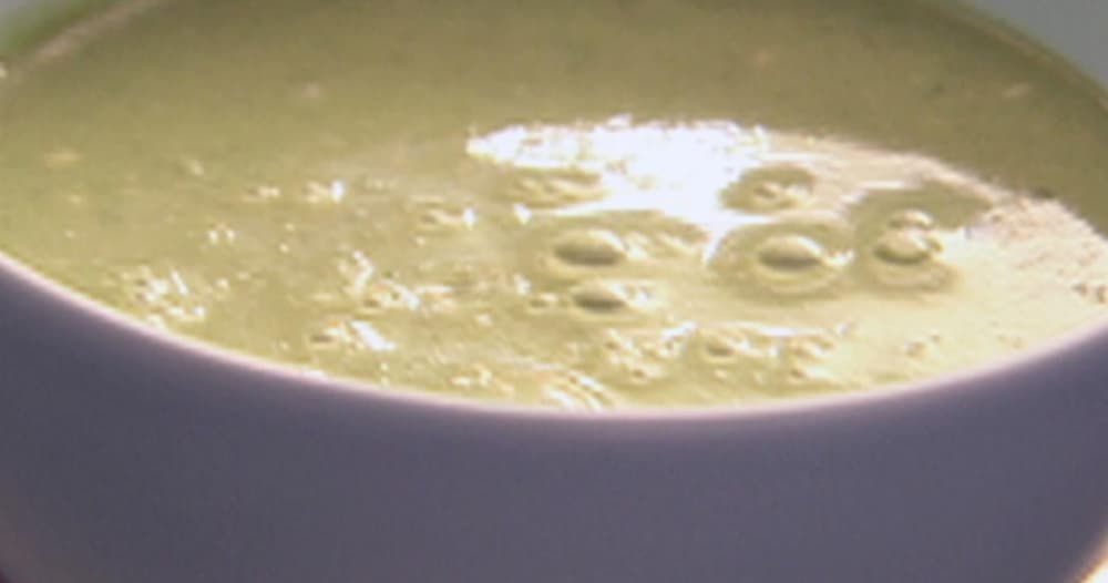 Pea and Pesto Soup | Punchfork