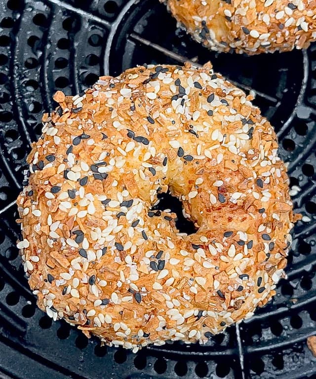 Protein Bagels with Cottage Cheese | Punchfork