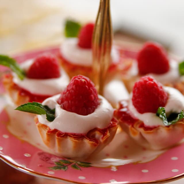 Lemon Raspberry Tarts | Punchfork