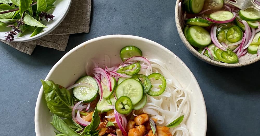 Rice Noodle Bowls with Sweet Chili Chicken | Punchfork