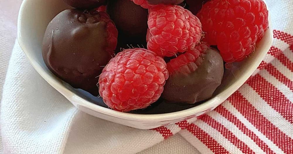 Frozen Chocolate Covered Raspberries | Punchfork