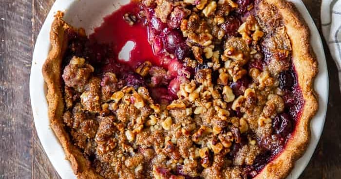 Cherry Crumble Pie (Paleo, Gluten-Free) | Punchfork