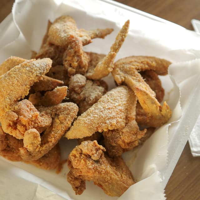 Eastside Fish Fry's Famous Deep-Fried Chicken Wings | Punchfork