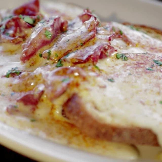 Chipped Beef on Toast | Punchfork