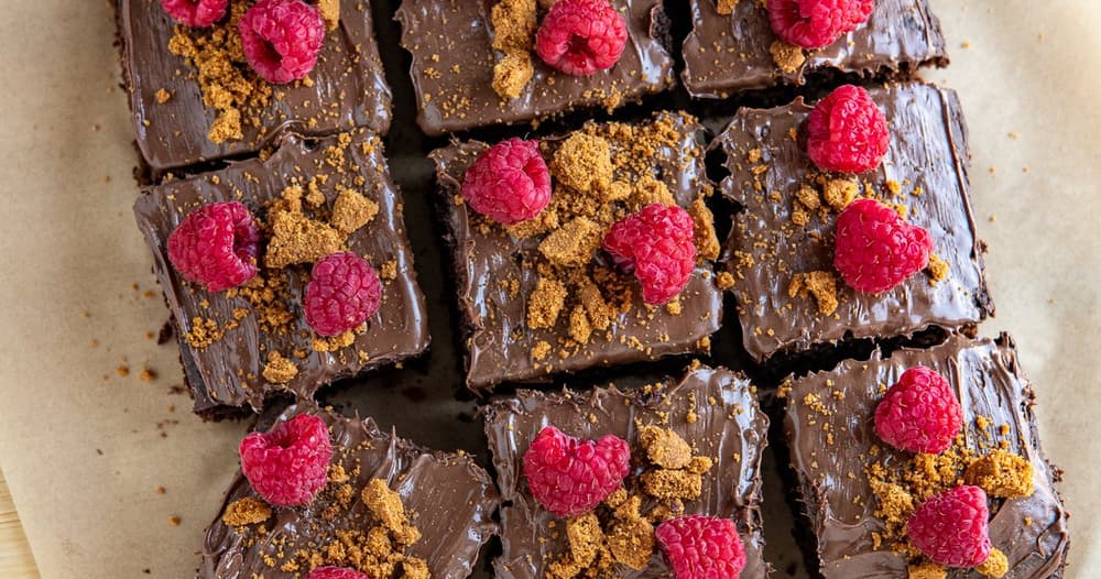 Raspberry Nutella Chocolate Cake | Punchfork