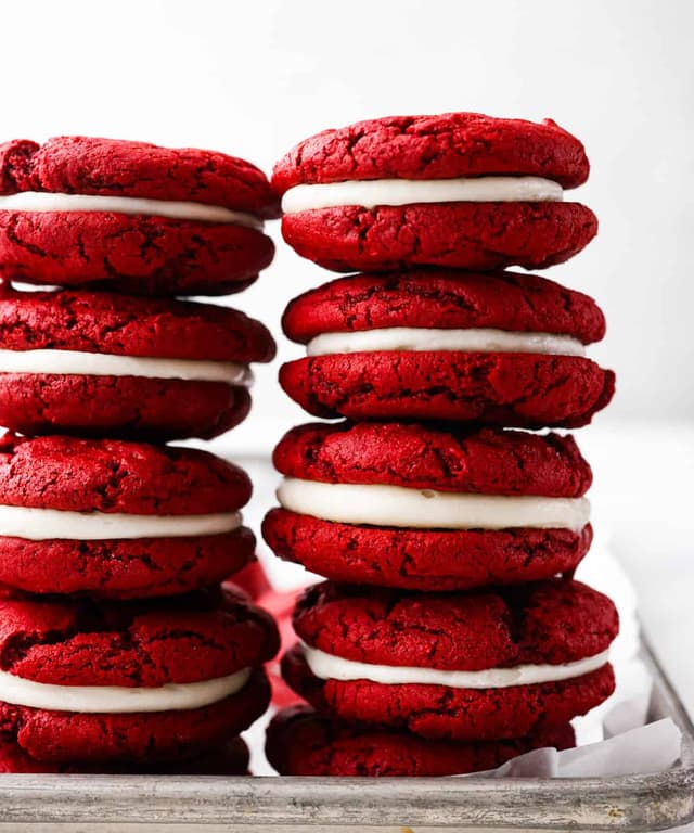 Red Velvet Oreos | Punchfork